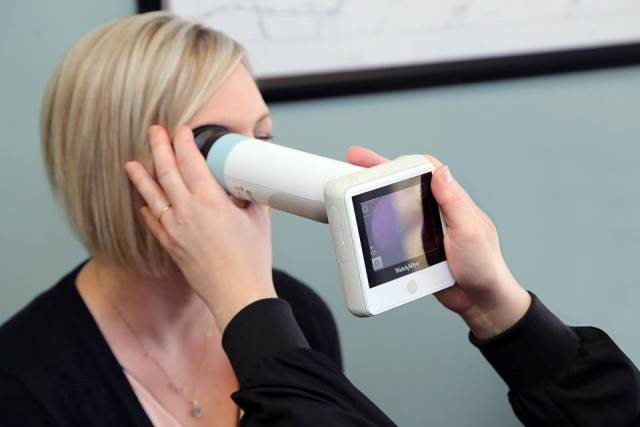 Retinal Imaging - Family Health Medical Services